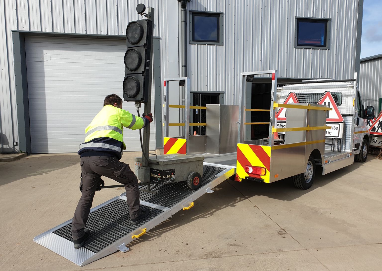 3.5 ton Low Floor Traffic Management Vehicle - LCVT: Light Commercial ...