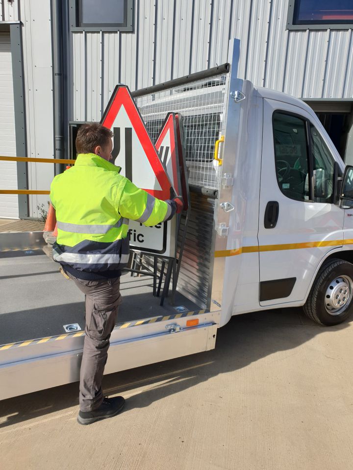 3.5 ton Low Floor Traffic Management Vehicle - LCVT: Light Commercial ...