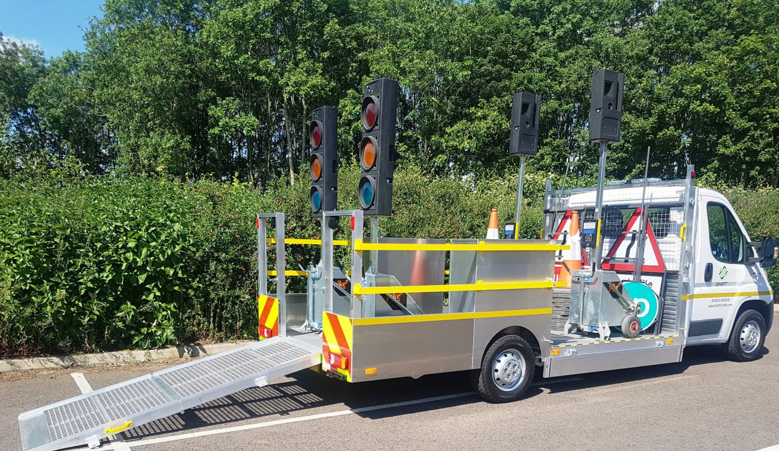 3.5 ton Low Floor Traffic Management Vehicle - LCVT: Light Commercial ...